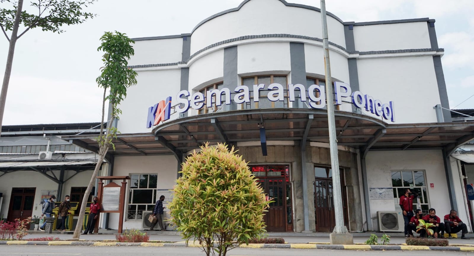Peringati HUT ke-110 Stasiun Semarang Poncol, KAI Daop 4 Berikan Momen ...
